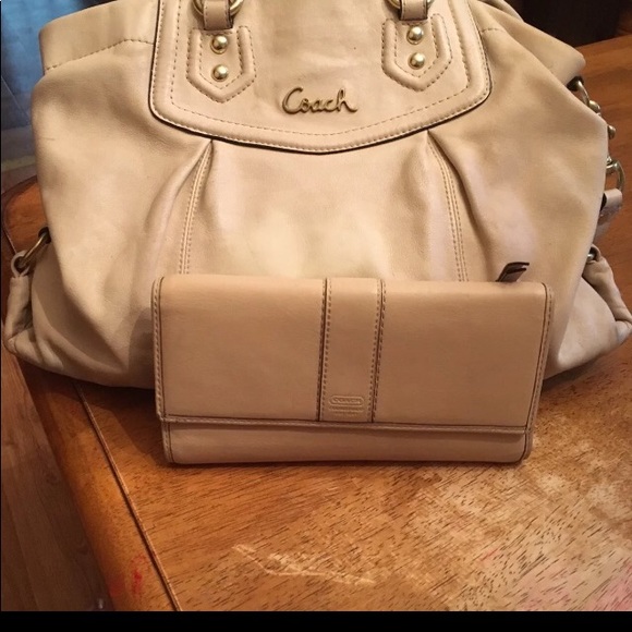 Coach | Bags | Coach Ashley Carry All Wallet | Poshmark